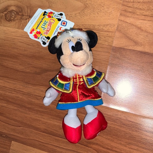 Disney | Toys | Nwt Tokyo Disneyland Japan Minnie Mouse Christmas 23 ...
